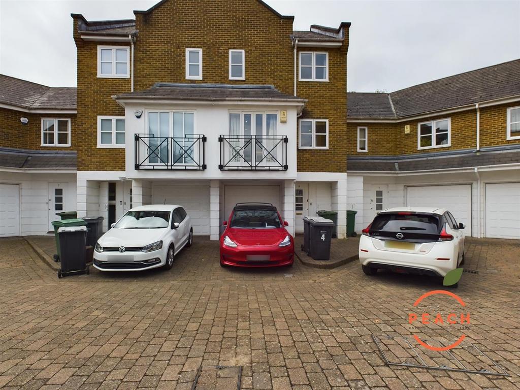 Berridge Mews, London NW6 4 bed terraced house - £5,000 pcm (£1,154 pw)