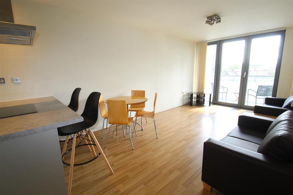 Icona point, Warton Road, Stratford E15 1 bed flat - £1,755 pcm (£405 pw)