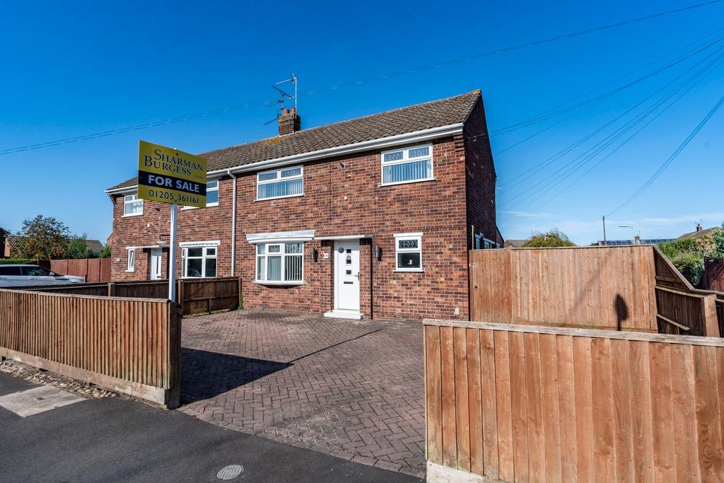 Woad Farm Road, Boston, PE21 3 bed semi-detached house - £169,950