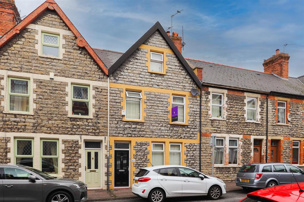 High Street, Barry 4 bed terraced house - £229,950