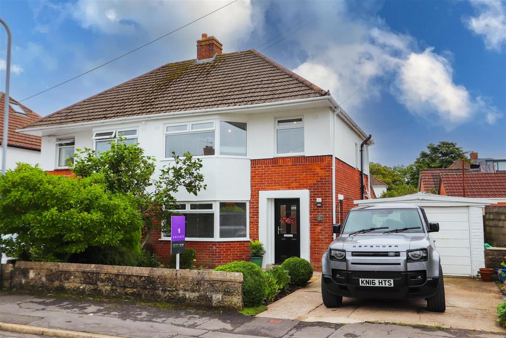 Oakfield Road, Barry 3 bed semi-detached house - £359,000