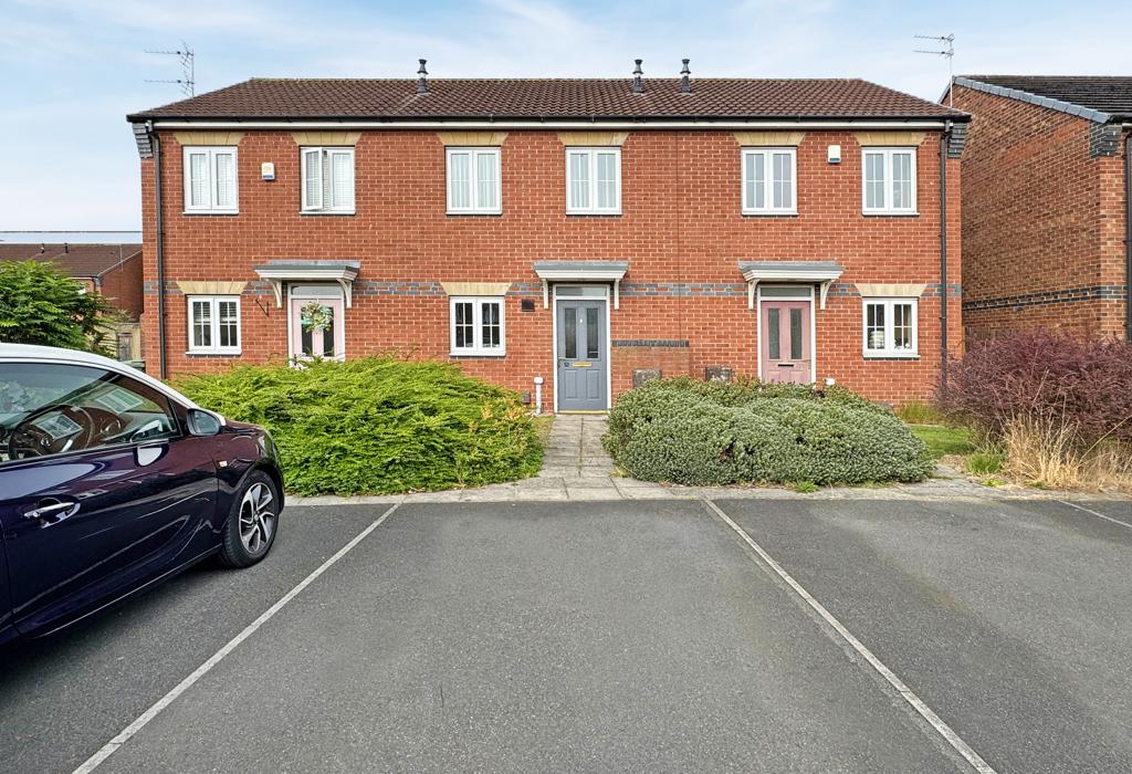 Poole Gardens, Hartlepool, TS26 2 bed terraced house - £95,000