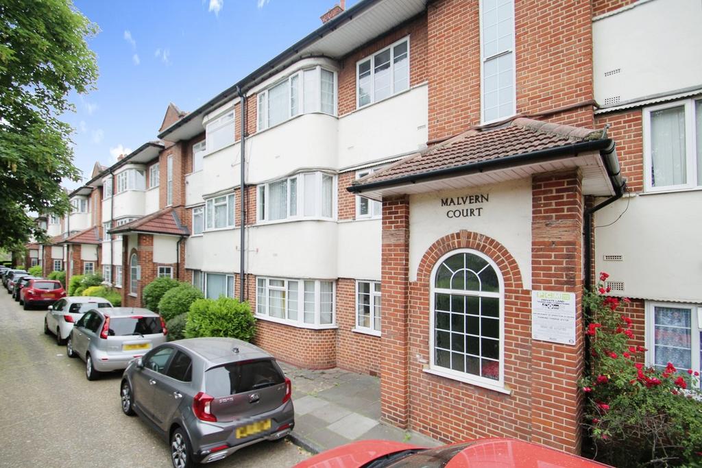 Alexandra Avenue, Harrow HA2 2 bed apartment - £1,700 pcm (£392 pw)
