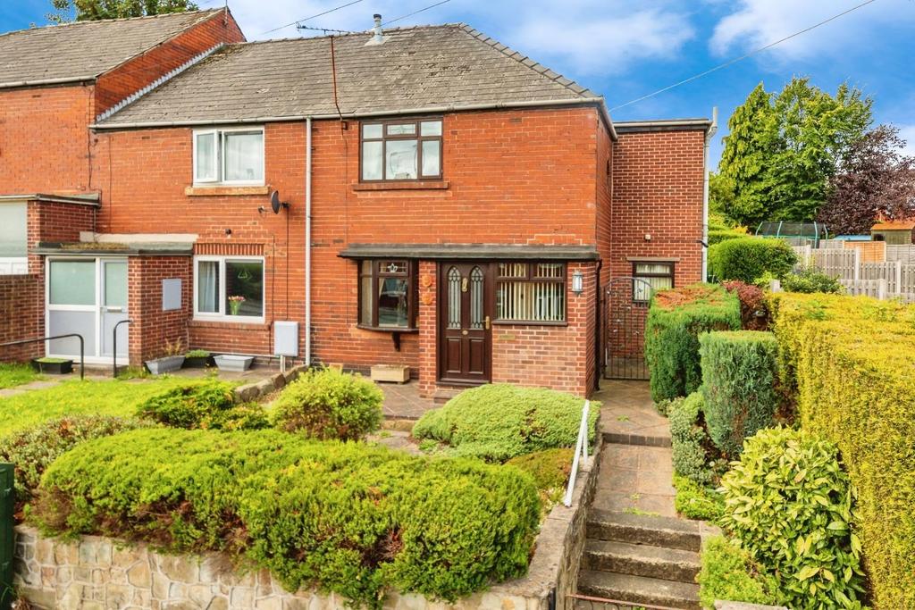 Hunshelf Road, Chapeltown, Sheffield 3 bed end of terrace house - £160,000