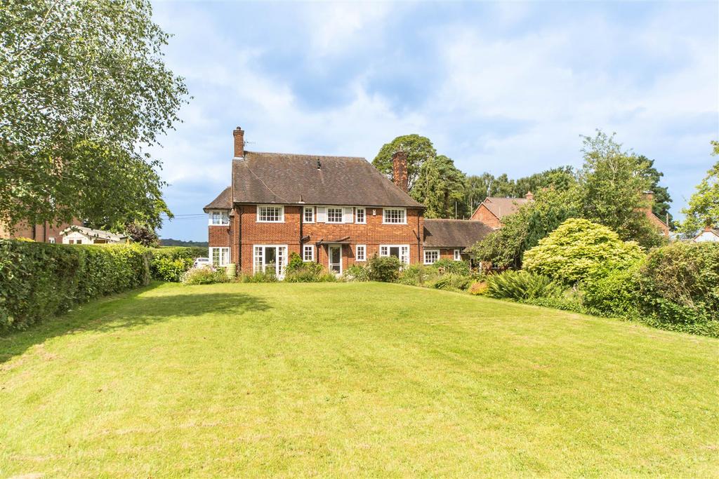 Cheadle Road, Cheddleton, Leek 4 bed detached house for sale - £750,000