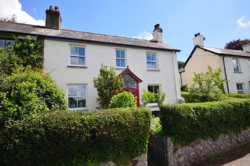 10 Meldon Road, Chagford, Devon 4 bed semi-detached house - £750,000