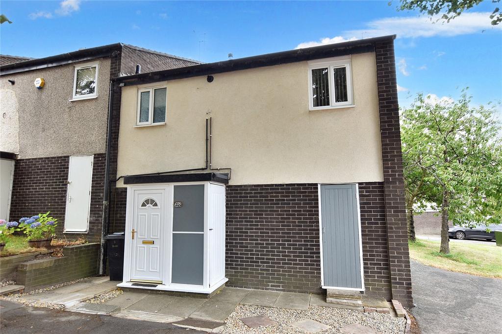 Cottingley Drive, Leeds, West Yorkshire 2 bed end of terrace house - £ ...