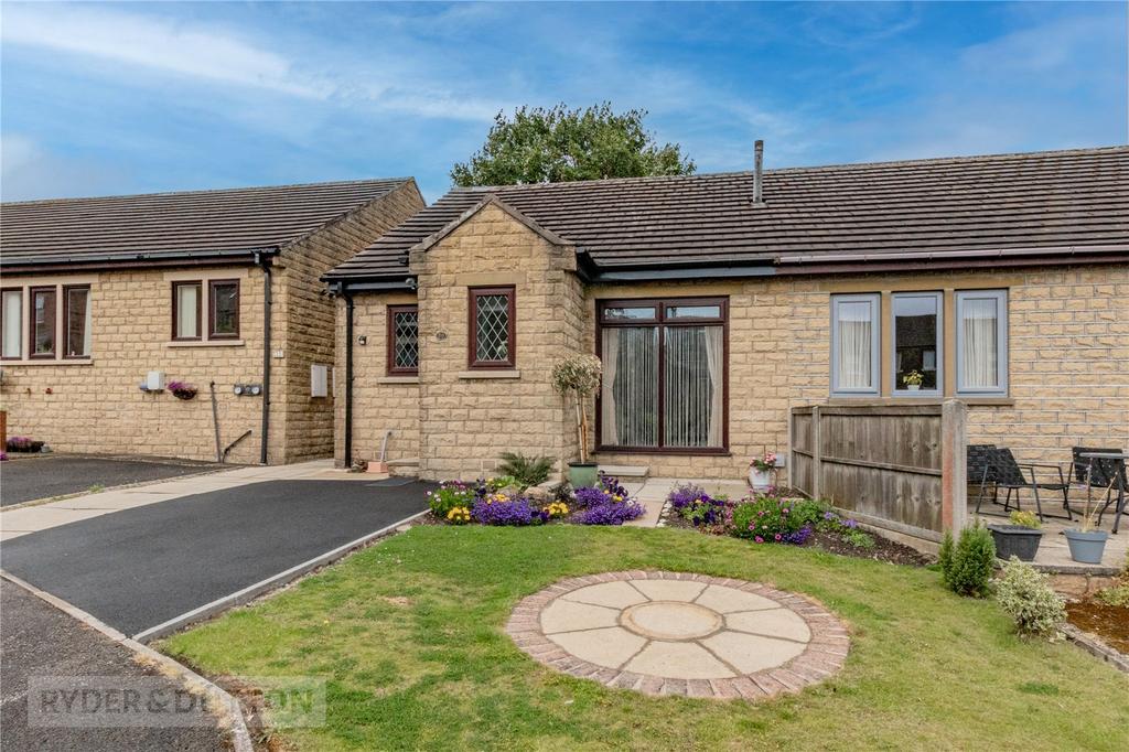 Mile End, Meltham, Holmfirth, West... 2 bed bungalow - £220,000