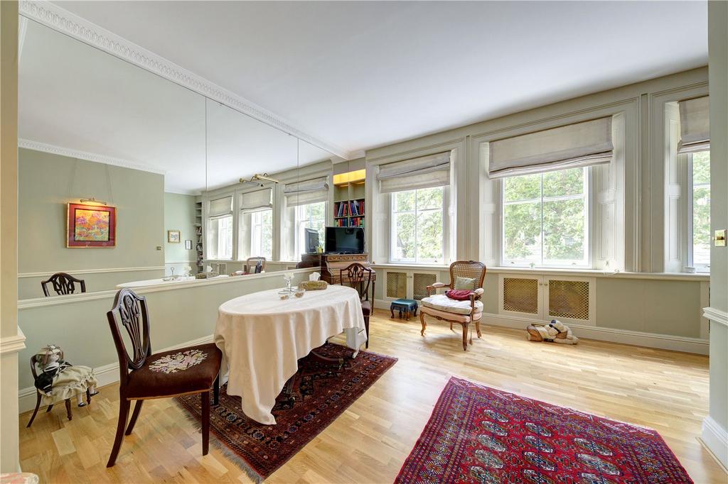 Beaufort Gardens, SW3 1 bed apartment - £1,095,000