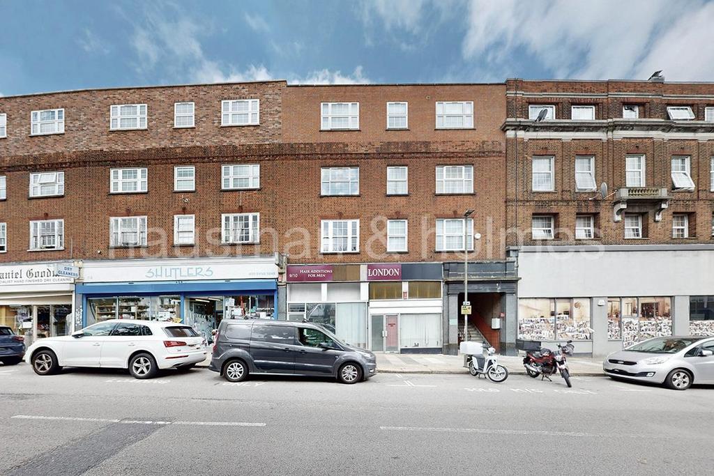 Temple Fortune Mansions, NW11 Studio - £299,000