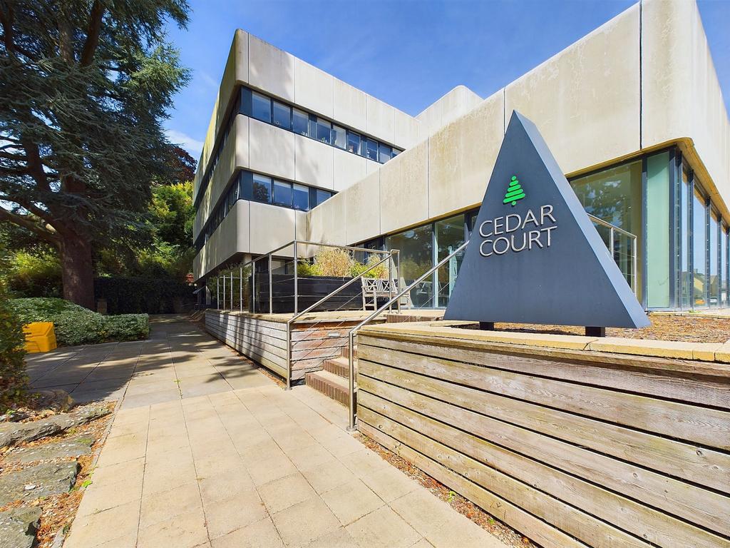 CEDAR COURT, SIR BERNARD LOVELL ROAD... 2 bed apartment - £195,000