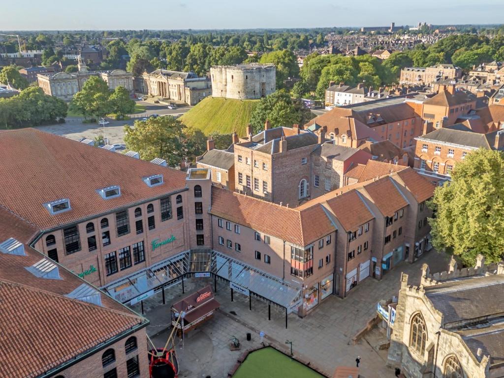 Castlegate, York 1 bed apartment - £215,000