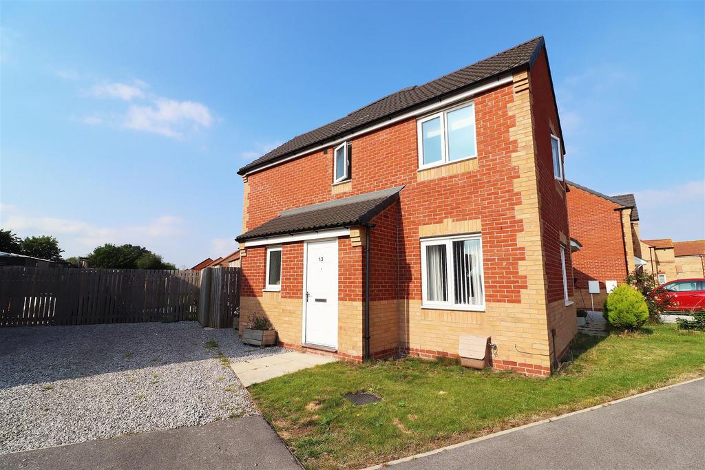 Bromby Grove, Hull 2 bed semi-detached house - £125,000