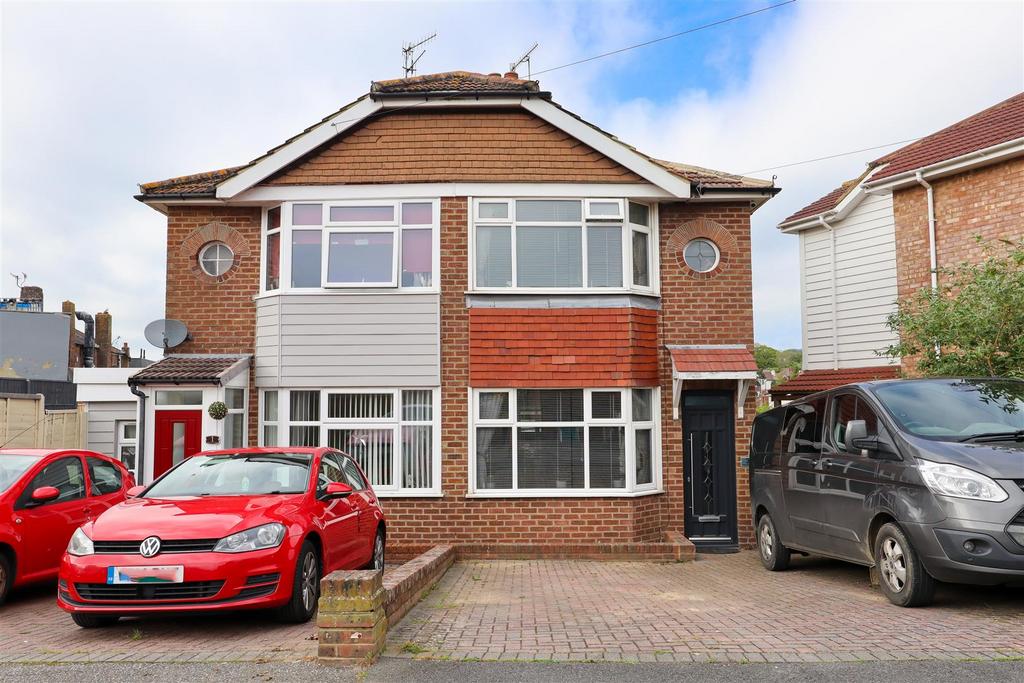 Mildenhall Drive, St. Leonards-On-Sea 2 bed semi-detached house to rent ...