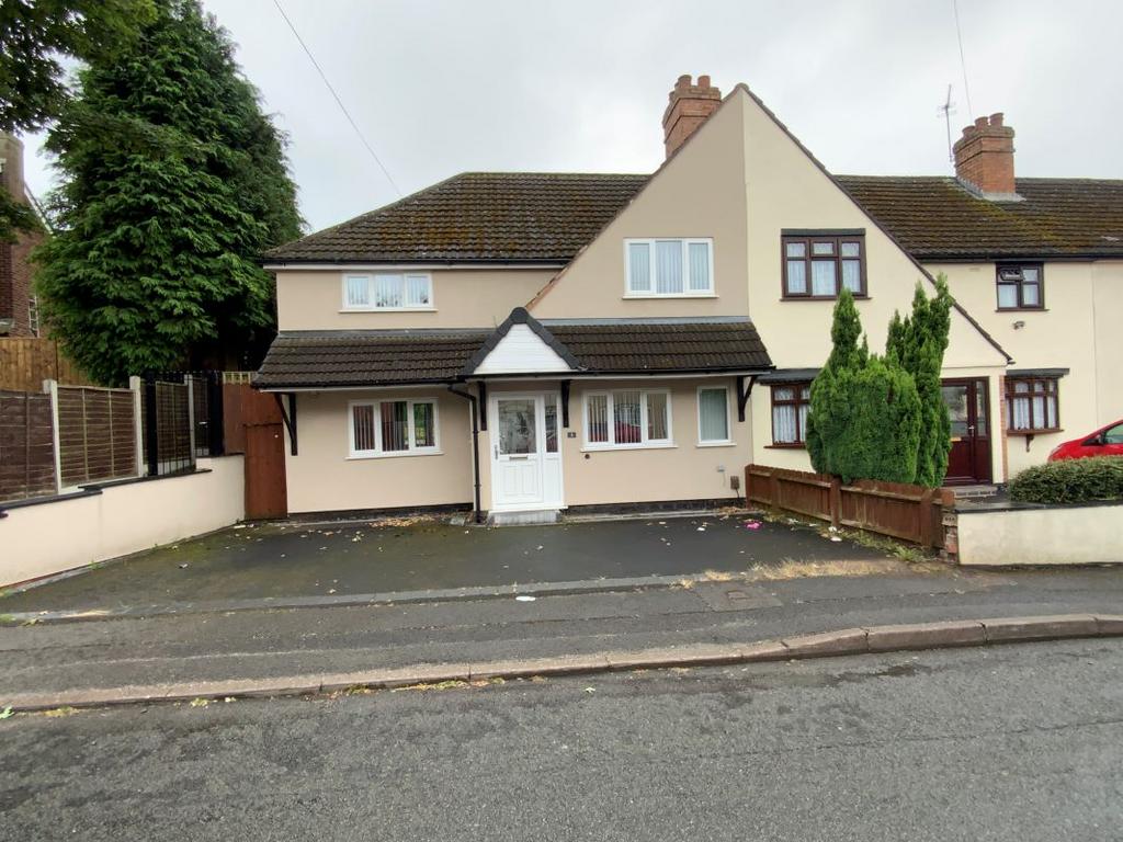 3 Foster Avenue, Bilston, WV14 9PT 3 bed end of terrace house - £29,000