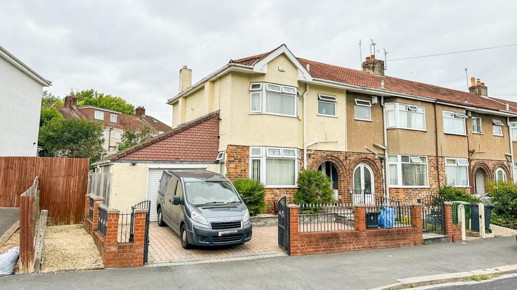 Hulse Road, Brislington, Bristol, BS4... 3 bed end of terrace house - £ ...