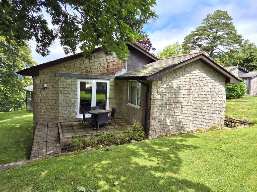 Trenython Manor, Tywardreath 2 bed house - £195,000