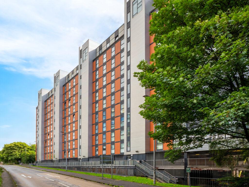 Stobcross Street, Finnieston, G3 8GJ 2 bed flat - £155,000