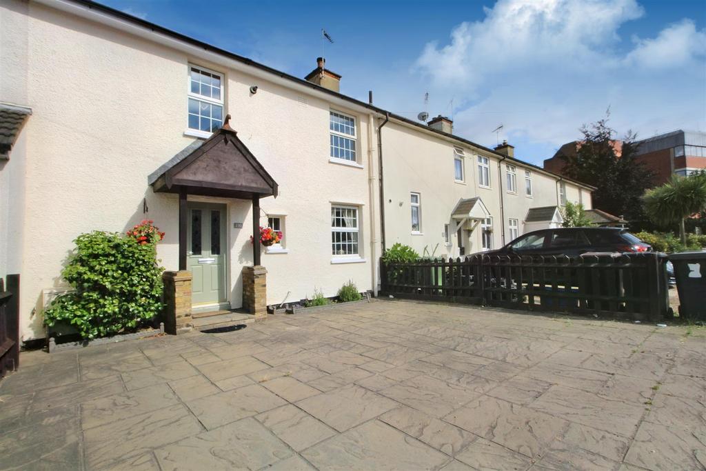 Shenley Road, Borehamwood 3 bed terraced house - £529,950