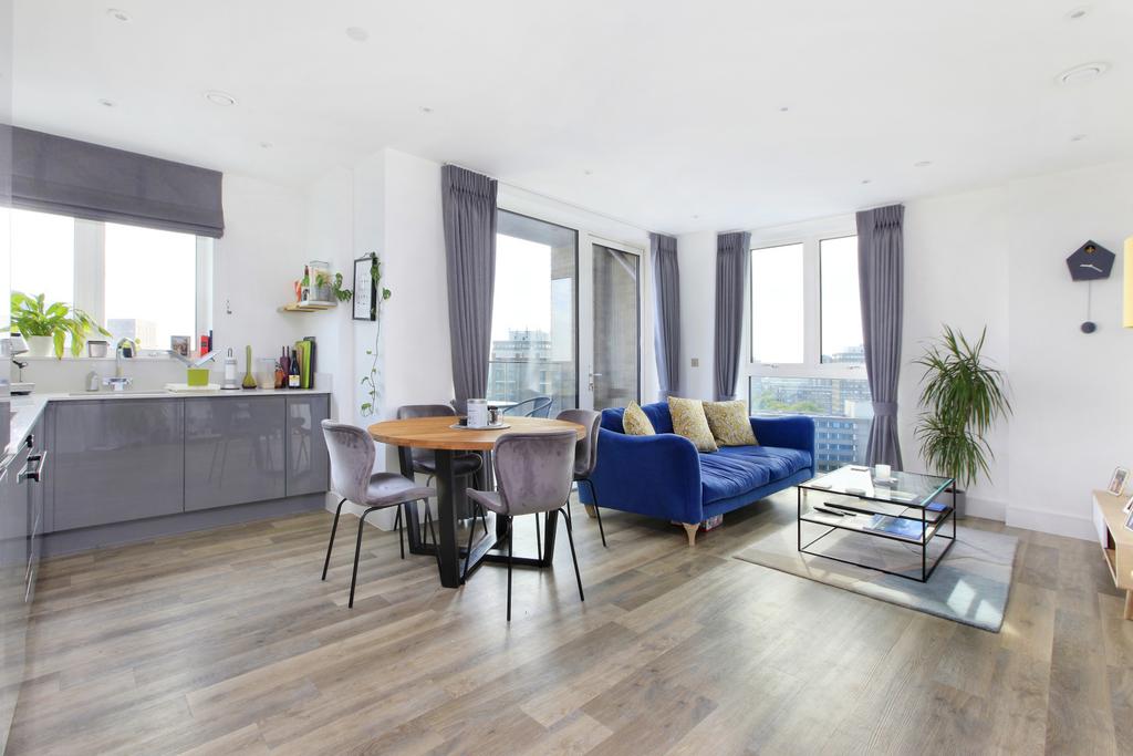 Wilson House, 94 York Road, Battersea 2 bed flat - £575,000
