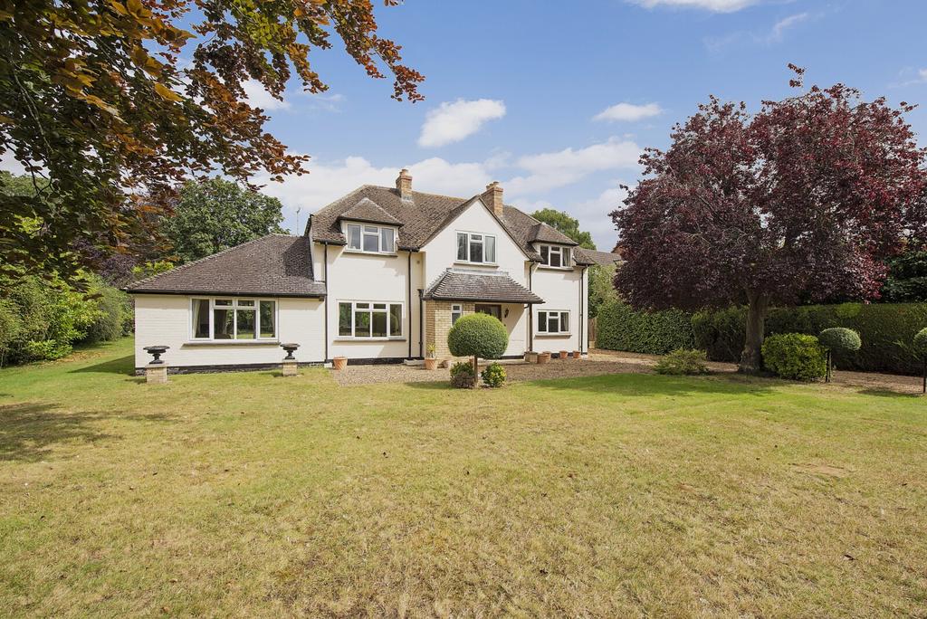 Common Lane, Huntingdon PE28 3 bed detached house - £1,500,000