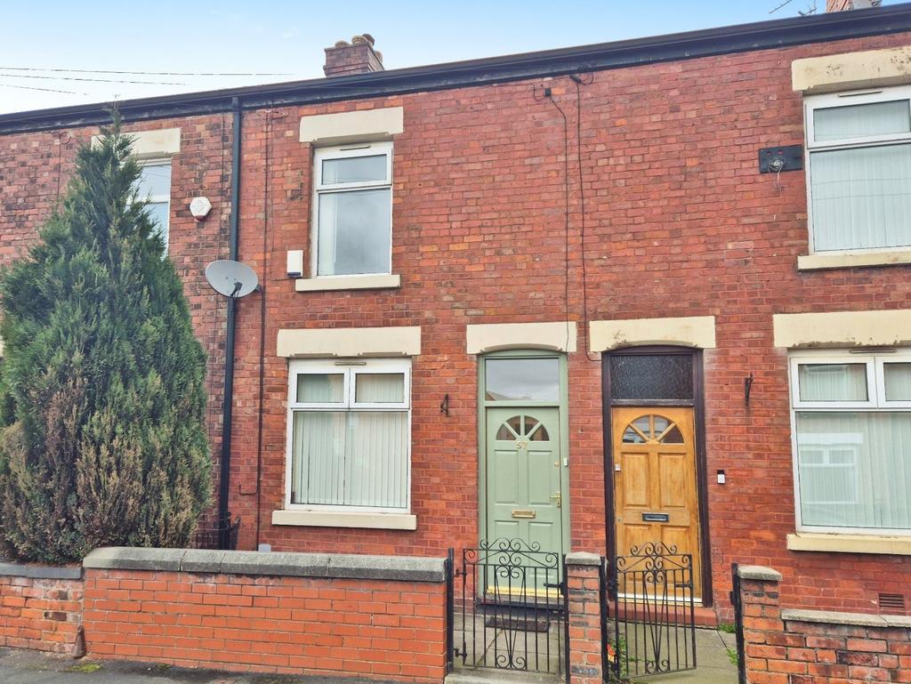 Lingard Street, Greater Manchester SK5 2 bed terraced house for sale ...