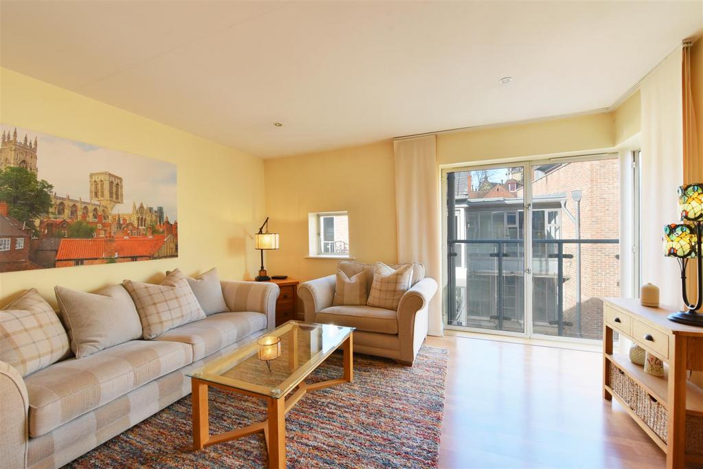 Stonegate Court, Stonegate 2 bed apartment - £1,395 pcm (£322 pw)