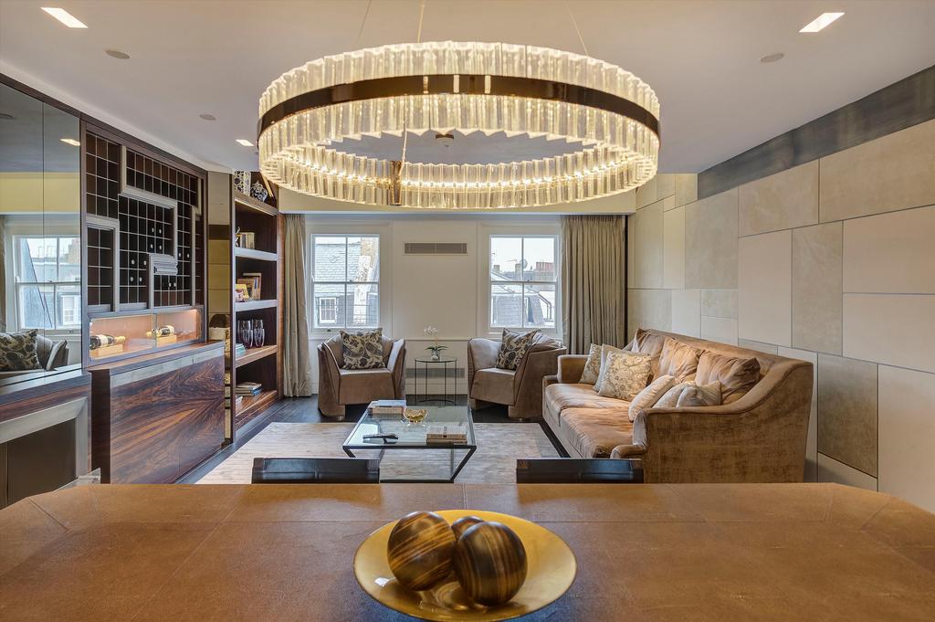 Carysfort House, West Halkin Street... 2 bed flat - £7,995 pcm (£1,845 pw)