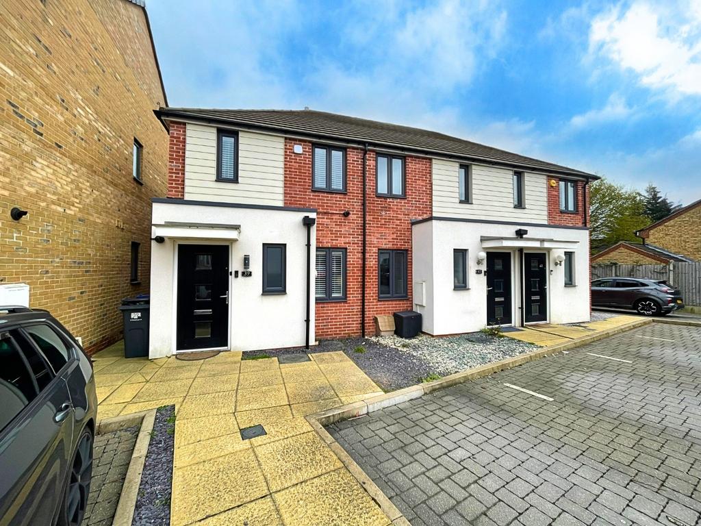 Belhouse Avenue, Aveley, South... 2 bed terraced house for sale - £350,000