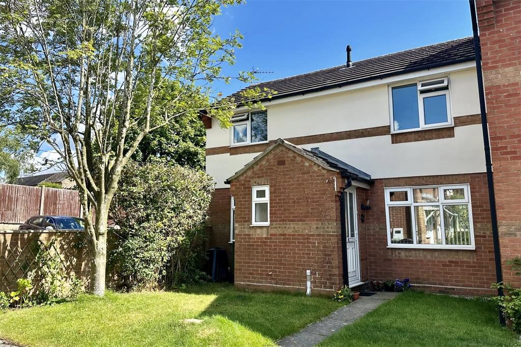 Marston Close, Derbyshire DE56 3 bed end of terrace house - £200,000
