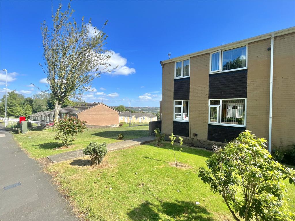 Dene Side, Blaydon, NE21 2 bed end of terrace house - £110,000