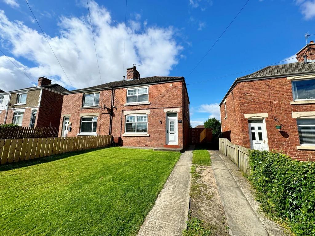 Beech Parade, West Cornforth, 2 bed semi-detached house - £105,000