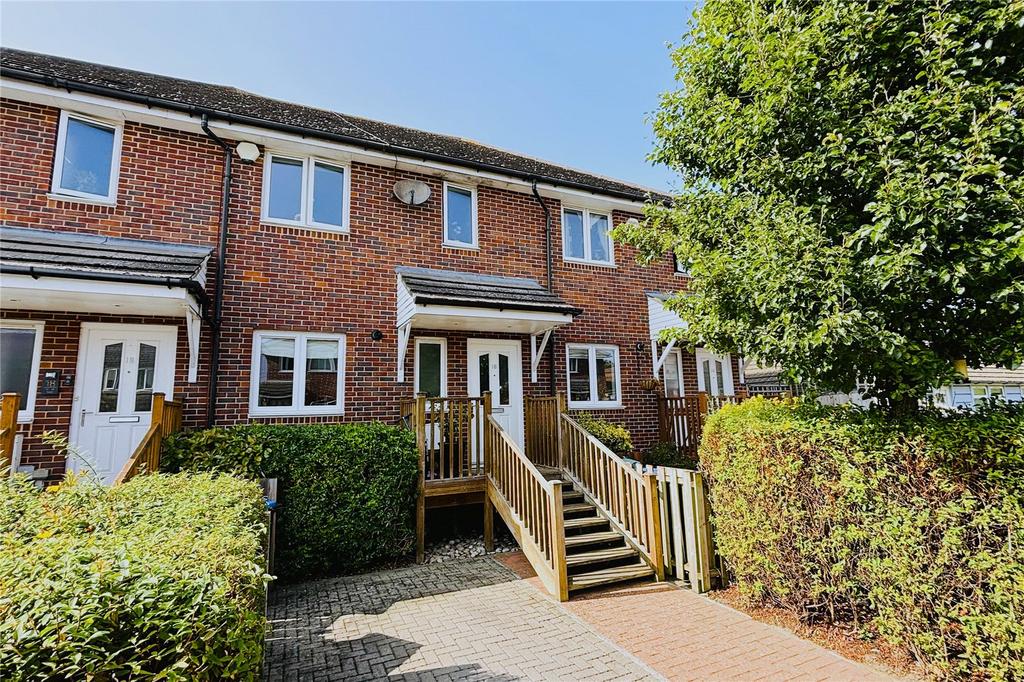 Bowes Road, Surrey TW18 3 bed terraced house - £450,000