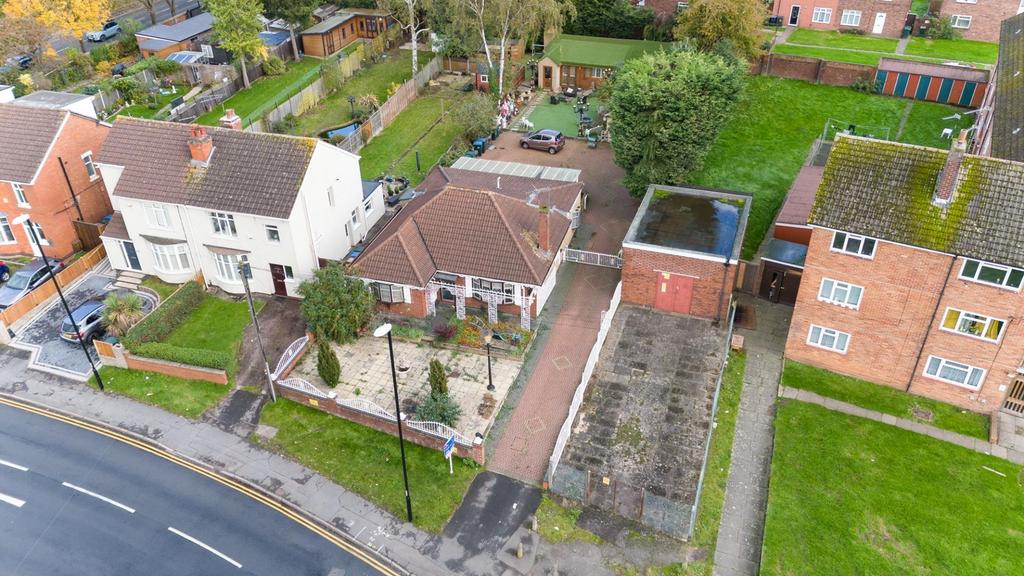 Aldermans Green Road, Coventry CV2 3 bed bungalow - £350,000