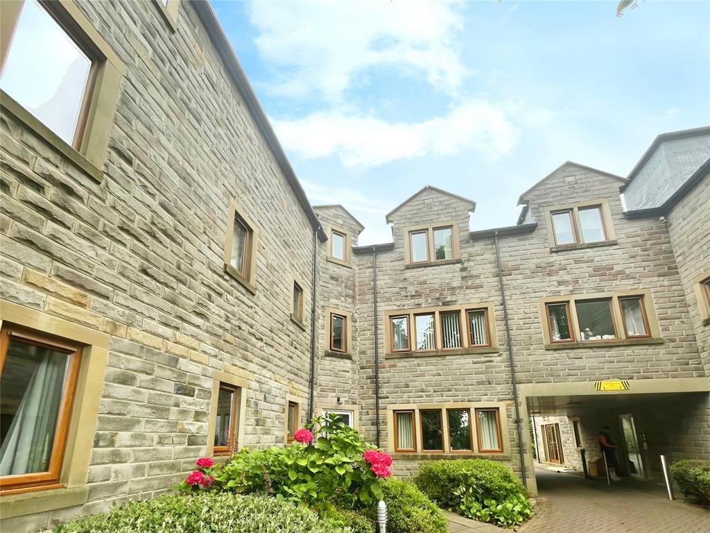 Lime Tree Court, Grimescar Road... 2 bed apartment - £800 pcm (£185 pw)