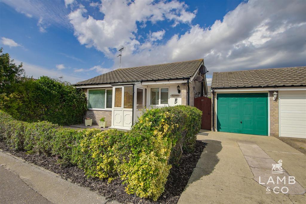Redbridge Road, Clacton-On-Sea CO15 2 bed detached bungalow - £250,000