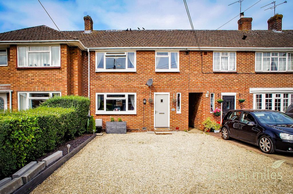 Templars Firs, Swindon SN4 3 bed terraced house - £299,950