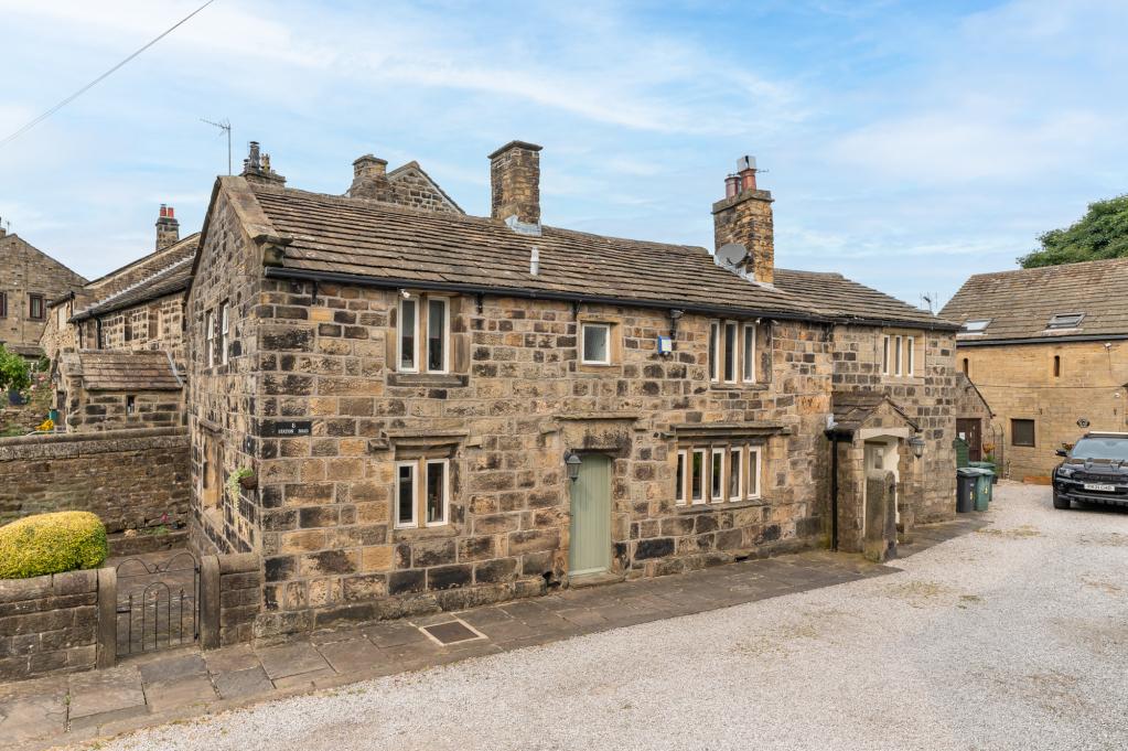 Station Road, Cullingworth, West... 4 bed detached house - £362,500
