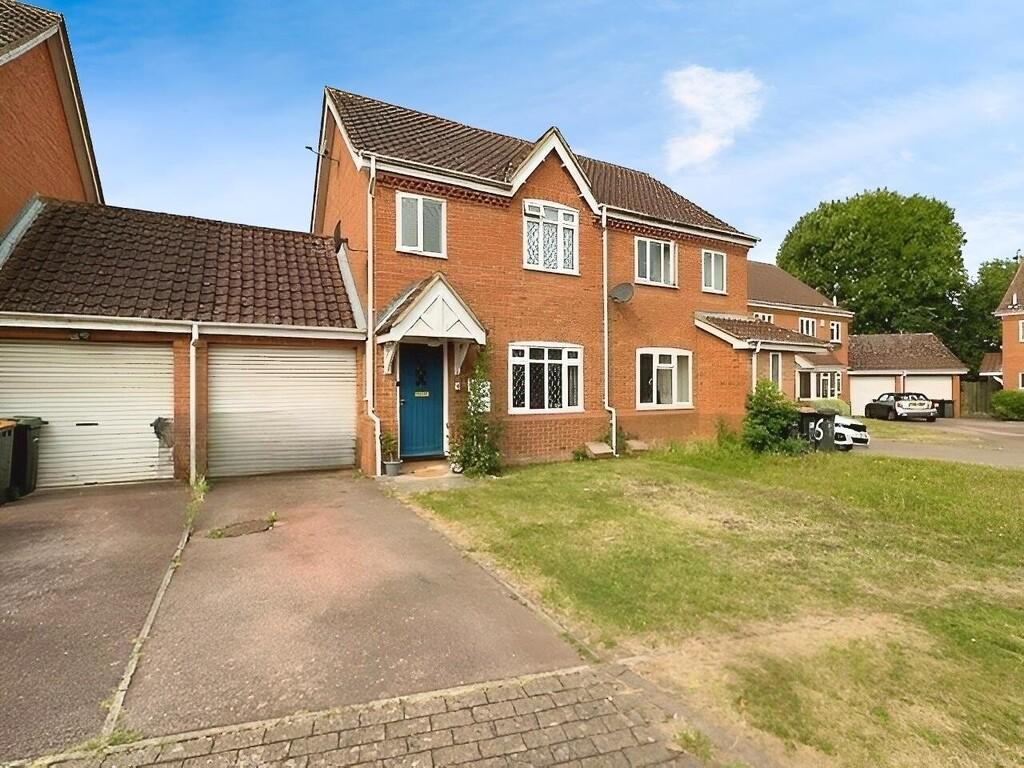 Bromham 3 bed semi-detached house - £325,000