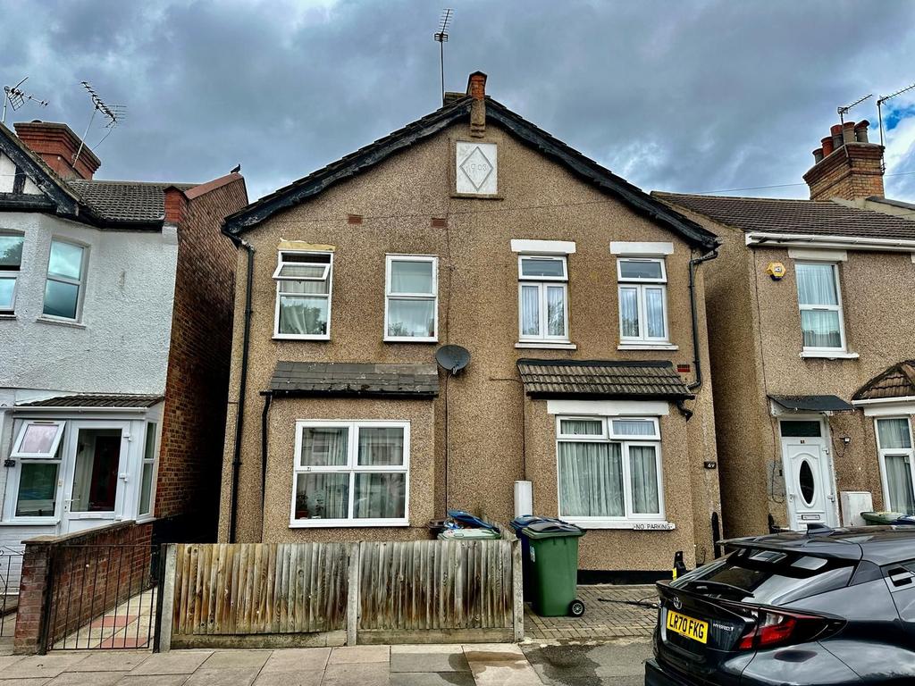 Graham Road, Harrow 4 bed semi-detached house - £499,999
