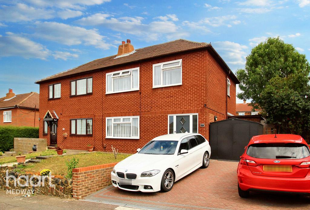 Mooring Road, Rochester 3 bed semi-detached house - £375,000