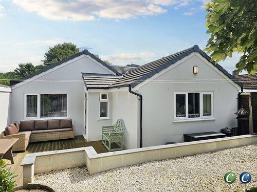 Riders Way, Etchinghill 3 bed detached house - £350,000