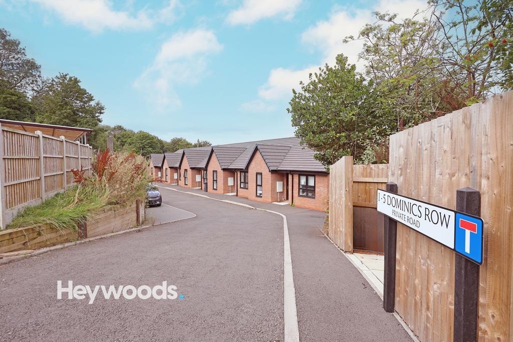 Dominics Row, Tolkien Way... 2 bed bungalow for sale - £190,000
