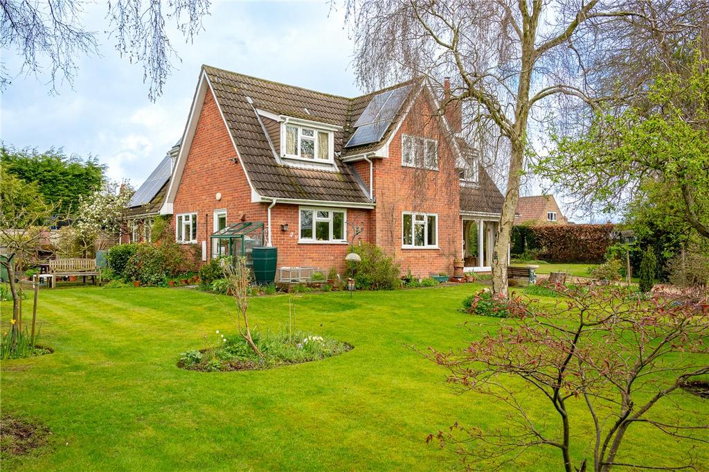Caedmon Close, York, North Yorkshire... 4 bed detached house - £750,000