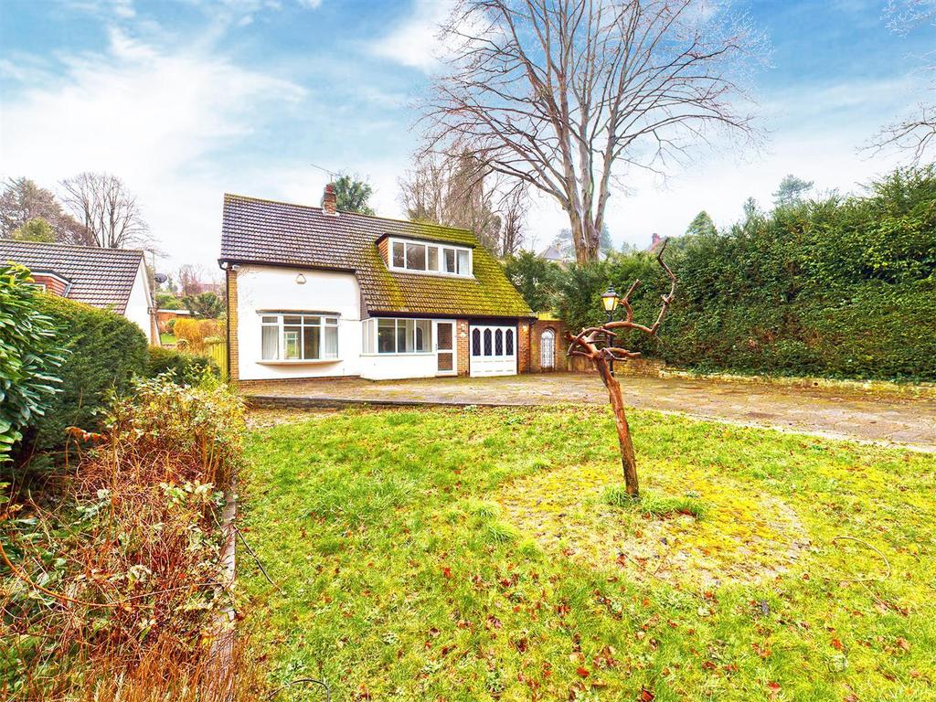 Park Road, Kenley 3 bed detached house for sale - £725,000