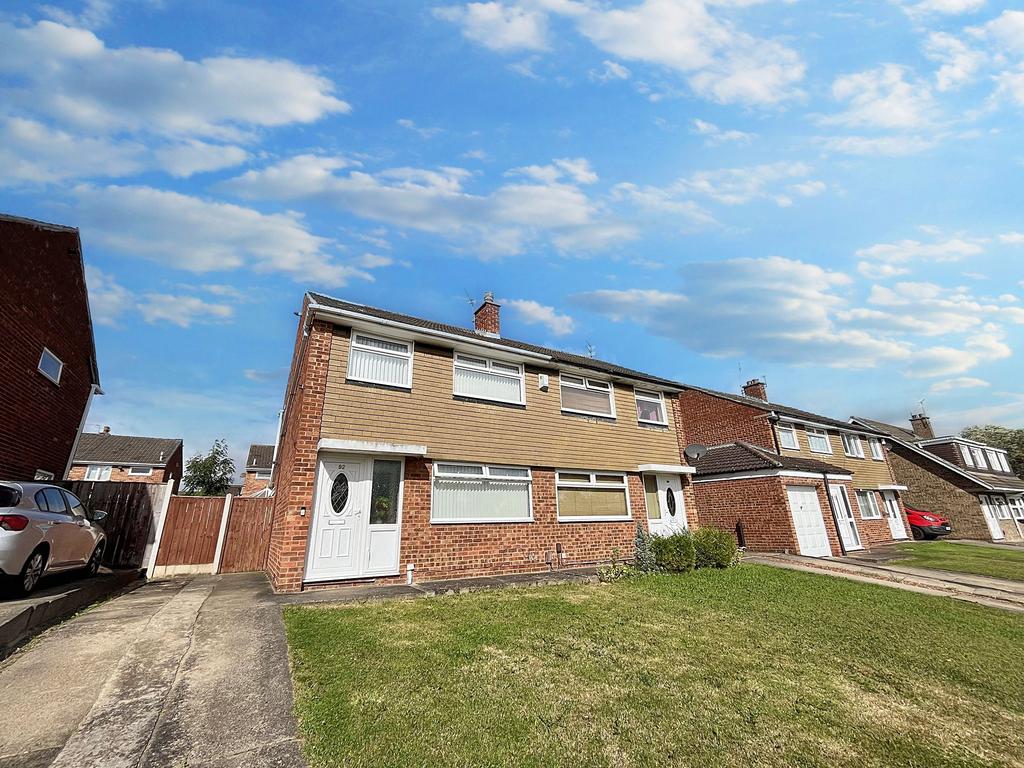 Marske Lane, Bishopsgarth... 3 bed semi-detached house - £140,000
