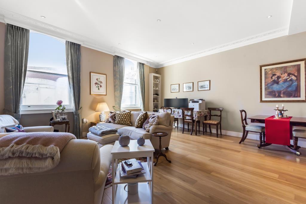 Richmond, The Quadrant, TW9 1 bed flat for sale - £750,000