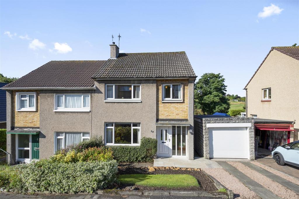28 Linburn Grove, Dunfermline, KY11 4LG 3 bed semi-detached house - £ ...