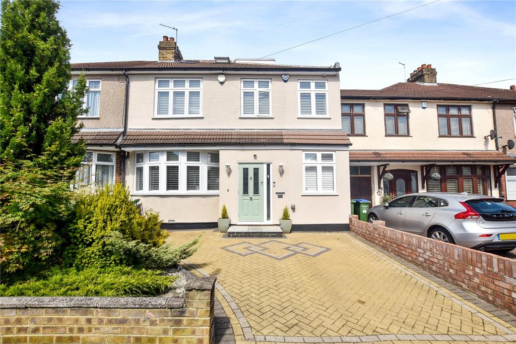 Iris Avenue, Bexley, Kent, DA5 7 bed semi-detached house - £735,000
