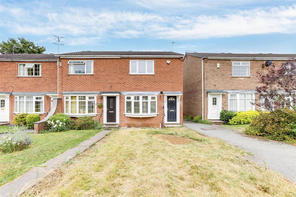 Lacey Avenue, Hucknall NG15 2 bed townhouse - £900 pcm (£208 pw)
